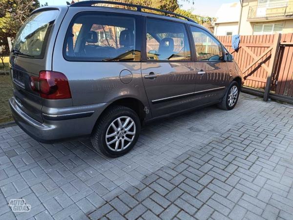 Volkswagen Sharan 2008 in Panevezys, with an engine capacity of 2.80 L and mileage of 297 thousand km for 1500 €, photo 7 on AUTOMOTO.COM.LV