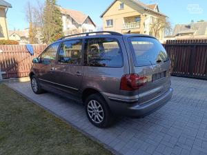 Volkswagen Sharan 2008 Panevēža, ar dzinēja tilpumu 2.80 L un nobraukumu 297 tūkst. km par 1500 €, foto 5 vietnē AUTOMOTO.COM.LV