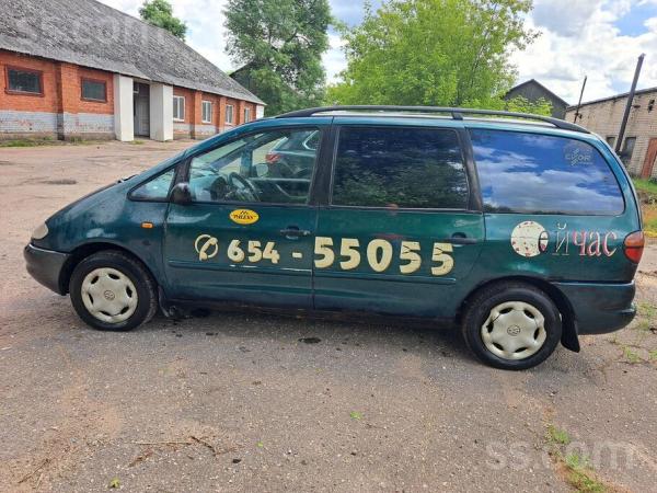 Green Volkswagen Sharan 1996 in Daugavpils, with an engine capacity of 1.90 L and mileage of 697 thousand km for 370 €, photo 1 on AUTOMOTO.COM.LV