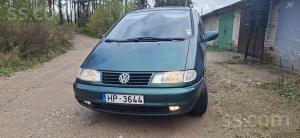 Green Volkswagen Sharan 1998 in Daugavpils, with an engine capacity of 1.90 L and mileage of 342 thousand km for 750 €, photo 3 on AUTOMOTO.COM.LV