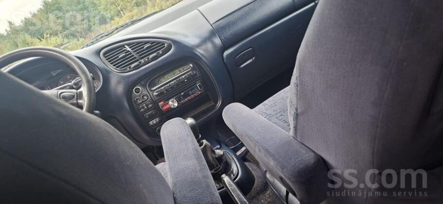Green Volkswagen Sharan 1998 in Daugavpils, with an engine capacity of 1.90 L and mileage of 342 thousand km for 750 €, photo 8 on AUTOMOTO.COM.LV