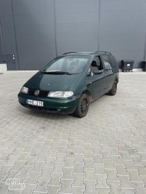 Зеленый Фольксваген Шаран 1999 в Шяуляй, объемом двигателя 1.90 л и пробегом 322 тыс. км за 400 €, фото  на AUTOMOTO.COM.LV