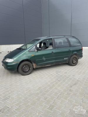 Zaļš Volkswagen Sharan 1999 Šauļi, ar dzinēja tilpumu 1.90 L un nobraukumu 322 tūkst. km par 400 €, foto 3 vietnē AUTOMOTO.COM.LV