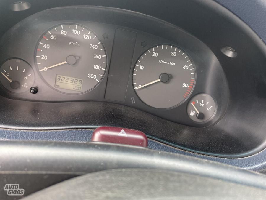 Zaļš Volkswagen Sharan 1999 Šauļi, ar dzinēja tilpumu 1.90 L un nobraukumu 322 tūkst. km par 400 €, foto 11 vietnē AUTOMOTO.COM.LV