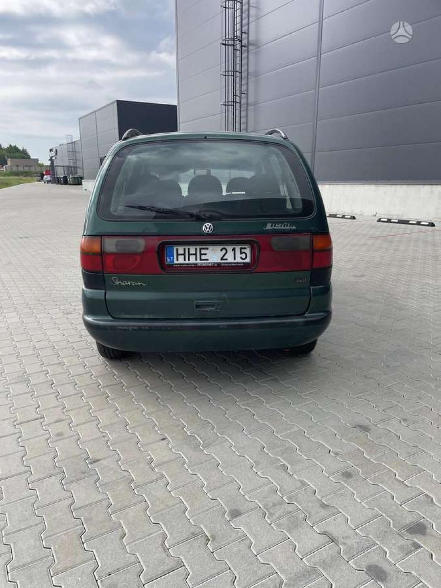 Zaļš Volkswagen Sharan 1999 Šauļi, ar dzinēja tilpumu 1.90 L un nobraukumu 322 tūkst. km par 400 €, foto 5 vietnē AUTOMOTO.COM.LV