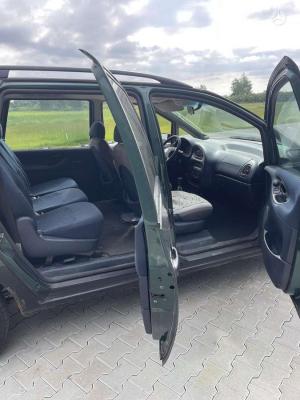 Zaļš Volkswagen Sharan 1999 Šauļi, ar dzinēja tilpumu 1.90 L un nobraukumu 322 tūkst. km par 400 €, foto 8 vietnē AUTOMOTO.COM.LV