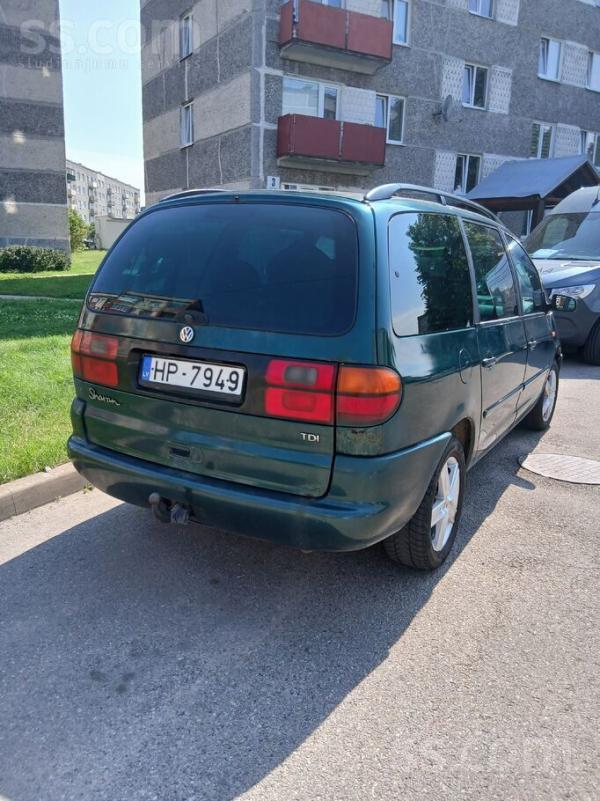 Green Volkswagen Sharan 1999 in Daugavpils, with an engine capacity of 1.90 L and mileage of 0 thousand km for 900 €, photo 3 on AUTOMOTO.COM.LV
