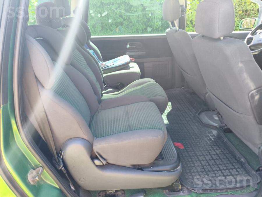 Green Volkswagen Sharan 2000 in Limbazi, with an engine capacity of 1.80 L and mileage of 390 thousand km for 1850 €, photo 7 on AUTOMOTO.COM.LV