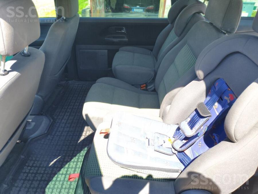 Green Volkswagen Sharan 2000 in Limbazi, with an engine capacity of 1.80 L and mileage of 390 thousand km for 1850 €, photo 8 on AUTOMOTO.COM.LV