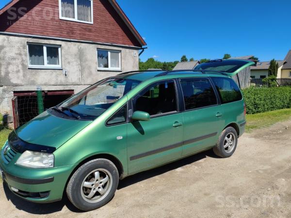 Zaļš Volkswagen Sharan 2000 Limbaži, ar dzinēja tilpumu 1.80 L un nobraukumu 390 tūkst. km par 1775 €, foto 2 vietnē AUTOMOTO.COM.LV