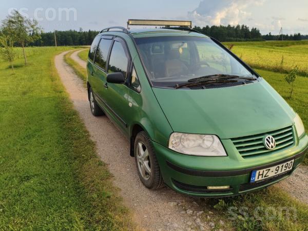 Зеленый Фольксваген Шаран 2000 в Талси, объемом двигателя 1.90 л и пробегом 425 тыс. км за 1000 €, фото 3 на AUTOMOTO.COM.LV