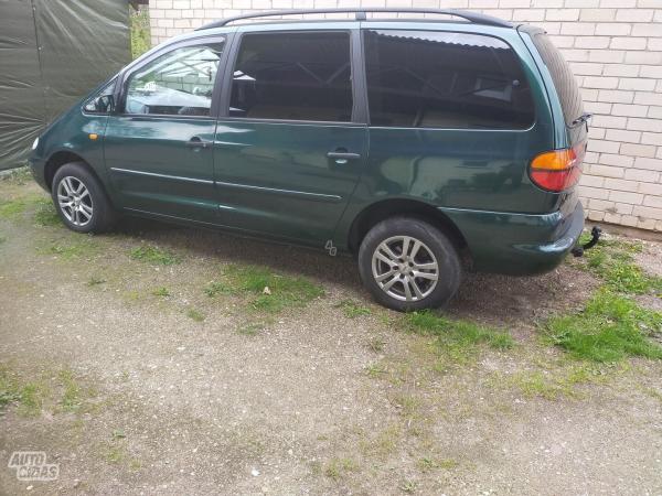 Zaļš Volkswagen Sharan 2000 Biržai, ar dzinēja tilpumu 1.90 L un nobraukumu 224 tūkst. km par 4650 €, foto 2 vietnē AUTOMOTO.COM.LV