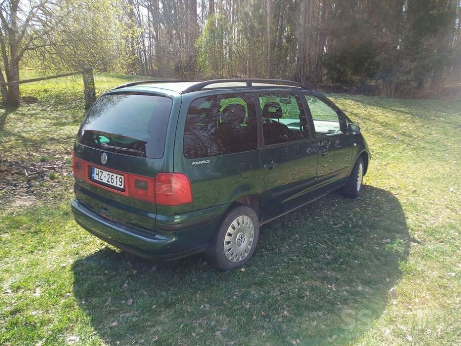 Zaļš Volkswagen Sharan 2001 Alūksne, ar dzinēja tilpumu 1.90 L un nobraukumu 305 tūkst. km par 600 €, foto 3 vietnē AUTOMOTO.COM.LV