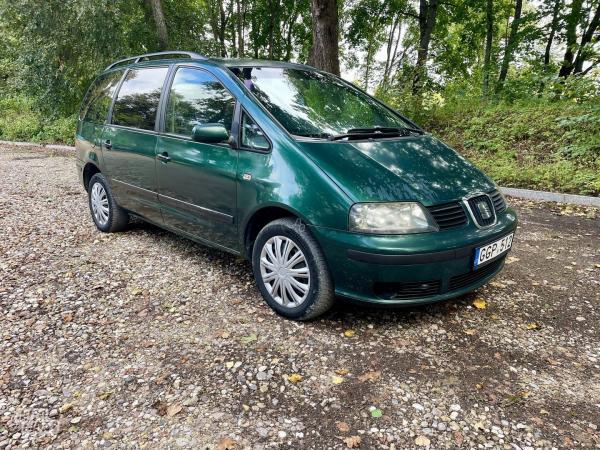 Зеленый Фольксваген Шаран 2001 в Вильнюс, объемом двигателя 1.90 л и пробегом 352 тыс. км за 1500 €, фото 1 на AUTOMOTO.COM.LV