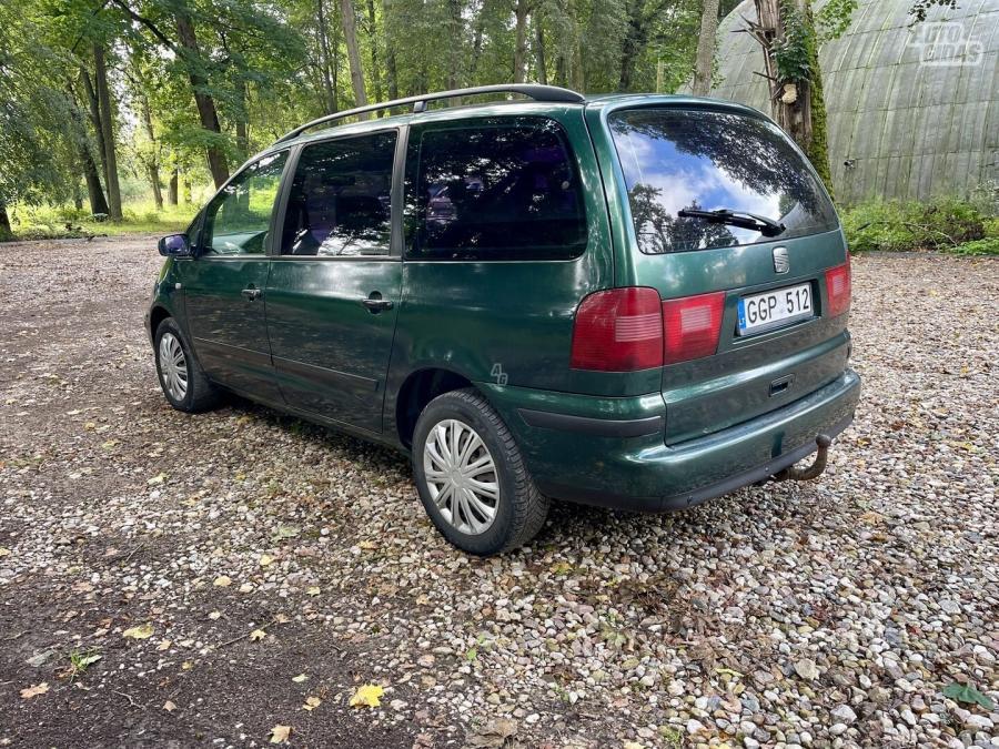 Zaļš Volkswagen Sharan 2001 Viļņa, ar dzinēja tilpumu 1.90 L un nobraukumu 352 tūkst. km par 1500 €, foto 4 vietnē AUTOMOTO.COM.LV