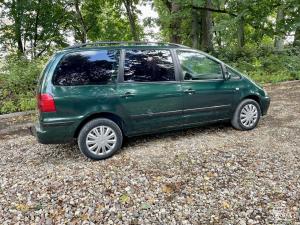 Zaļš Volkswagen Sharan 2001 Viļņa, ar dzinēja tilpumu 1.90 L un nobraukumu 352 tūkst. km par 1500 €, foto 6 vietnē AUTOMOTO.COM.LV