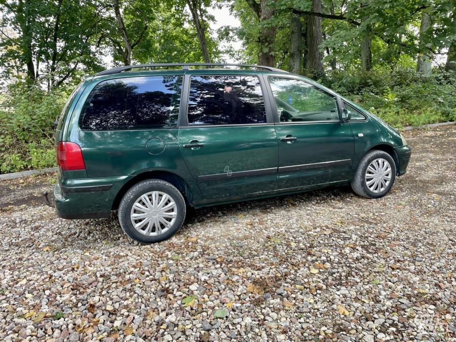 Zaļš Volkswagen Sharan 2001 Viļņa, ar dzinēja tilpumu 1.90 L un nobraukumu 352 tūkst. km par 1500 €, foto 6 vietnē AUTOMOTO.COM.LV