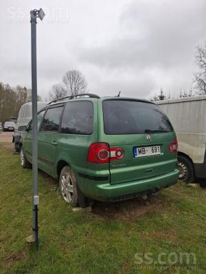 Zaļš Volkswagen Sharan 2002 Valmiera, ar dzinēja tilpumu 1.90 L un nobraukumu 360 tūkst. km par 530 €, foto 3 vietnē AUTOMOTO.COM.LV