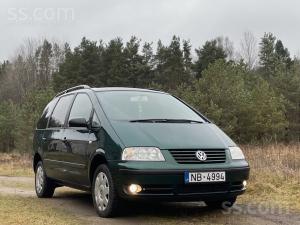 Zaļš Volkswagen Sharan 2002 Daugavpils, ar dzinēja tilpumu 1.90 L un nobraukumu 237 tūkst. km par 2350 €, foto  vietnē AUTOMOTO.COM.LV