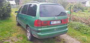 Green Volkswagen Sharan 2003 in Aizkraukle, with an engine capacity of 1.90 L and mileage of 312 thousand km for 500 €, photo 3 on AUTOMOTO.COM.LV