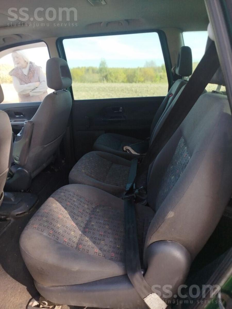Zaļš Volkswagen Sharan 2003 Rēzekne, ar dzinēja tilpumu 1.90 L un nobraukumu 312 tūkst. km par 1555 €, foto 9 vietnē AUTOMOTO.COM.LV