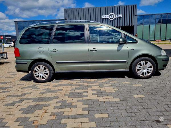 Zaļš Volkswagen Sharan 2004 Šauļi, ar dzinēja tilpumu 1.90 L un nobraukumu 290 tūkst. km par 2600 €, foto 6 vietnē AUTOMOTO.COM.LV