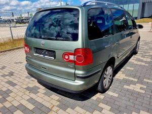 Zaļš Volkswagen Sharan 2004 Šauļi, ar dzinēja tilpumu 1.90 L un nobraukumu 290 tūkst. km par 2600 €, foto 9 vietnē AUTOMOTO.COM.LV
