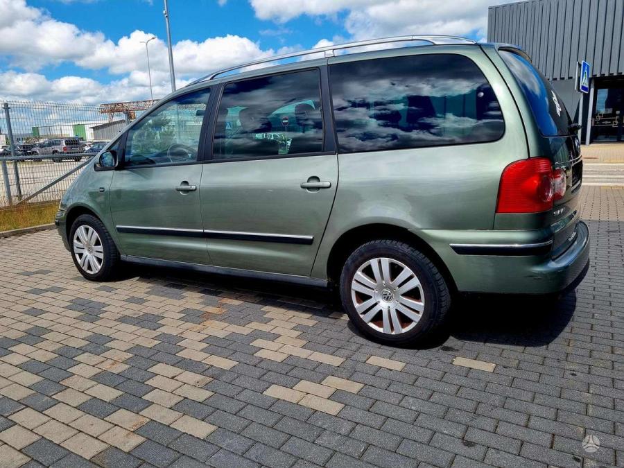 Zaļš Volkswagen Sharan 2004 Šauļi, ar dzinēja tilpumu 1.90 L un nobraukumu 290 tūkst. km par 2600 €, foto 12 vietnē AUTOMOTO.COM.LV