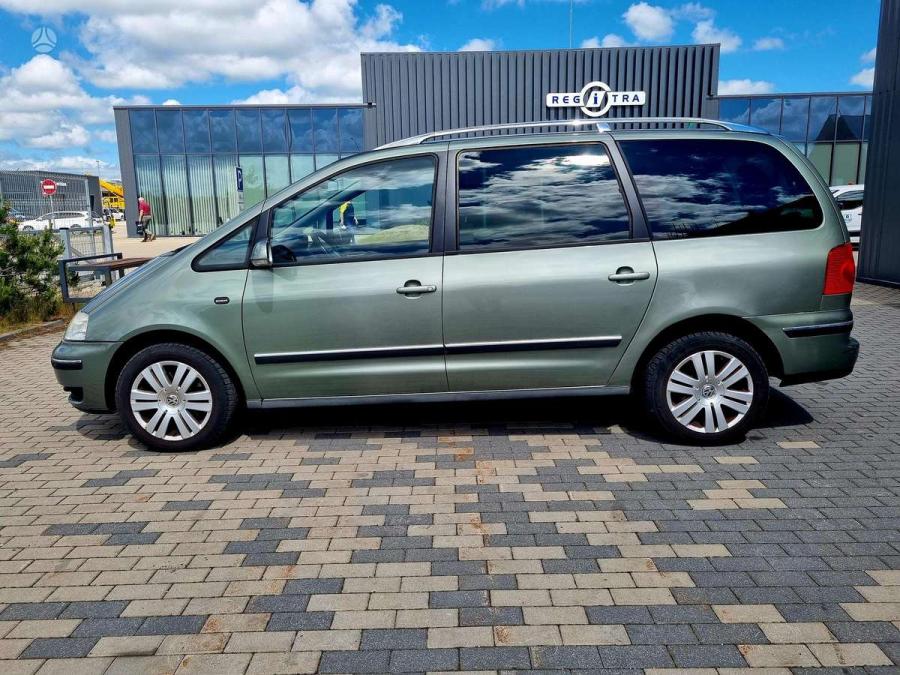 Zaļš Volkswagen Sharan 2004 Šauļi, ar dzinēja tilpumu 1.90 L un nobraukumu 290 tūkst. km par 2600 €, foto 13 vietnē AUTOMOTO.COM.LV