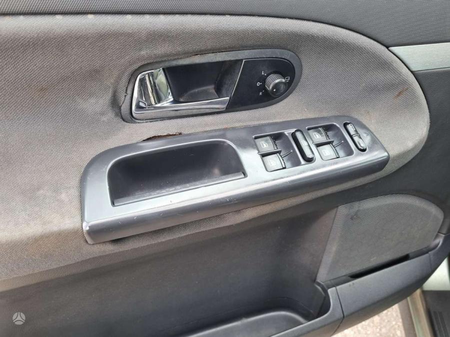 Zaļš Volkswagen Sharan 2004 Šauļi, ar dzinēja tilpumu 1.90 L un nobraukumu 290 tūkst. km par 2600 €, foto 15 vietnē AUTOMOTO.COM.LV