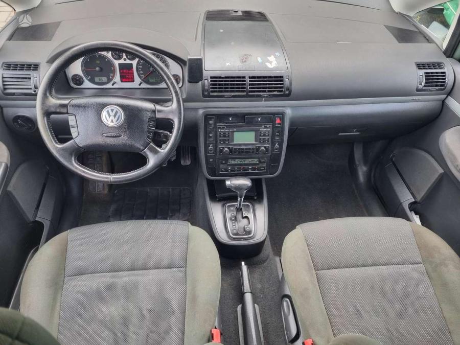Zaļš Volkswagen Sharan 2004 Šauļi, ar dzinēja tilpumu 1.90 L un nobraukumu 290 tūkst. km par 2600 €, foto 19 vietnē AUTOMOTO.COM.LV
