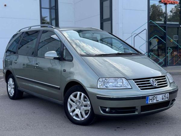 Green Volkswagen Sharan 2004 in Kaunas, with an engine capacity of 1.90 L and mileage of 259 thousand km for 3950 €, photo 4 on AUTOMOTO.COM.LV