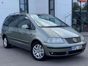 Zaļš Volkswagen Sharan 2004 Kauņa, ar dzinēja tilpumu 1.90 L un nobraukumu 259 tūkst. km par 3950 €, foto 4 vietnē AUTOMOTO.COM.LV