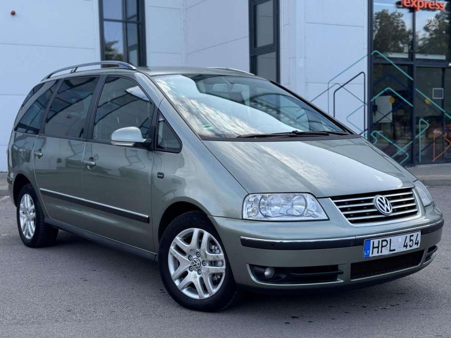 Zaļš Volkswagen Sharan 2004 Kauņa, ar dzinēja tilpumu 1.90 L un nobraukumu 259 tūkst. km par 3950 €, foto 4 vietnē AUTOMOTO.COM.LV