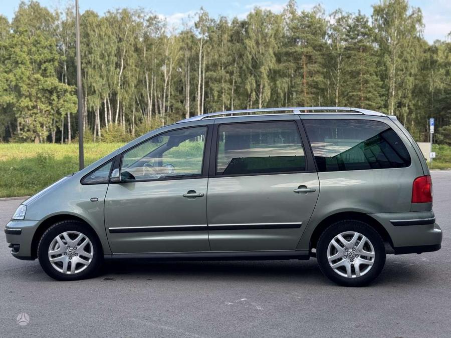 Zaļš Volkswagen Sharan 2004 Kauņa, ar dzinēja tilpumu 1.90 L un nobraukumu 259 tūkst. km par 3950 €, foto 7 vietnē AUTOMOTO.COM.LV