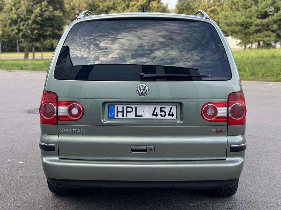 Zaļš Volkswagen Sharan 2004 Kauņa, ar dzinēja tilpumu 1.90 L un nobraukumu 259 tūkst. km par 3950 €, foto 11 vietnē AUTOMOTO.COM.LV