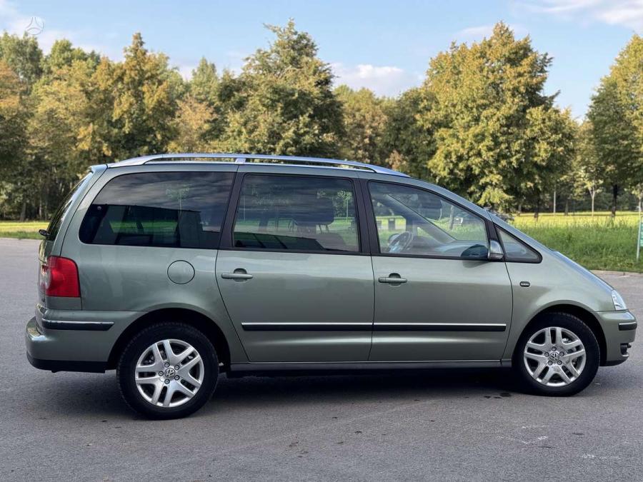 Zaļš Volkswagen Sharan 2004 Kauņa, ar dzinēja tilpumu 1.90 L un nobraukumu 259 tūkst. km par 3950 €, foto 15 vietnē AUTOMOTO.COM.LV