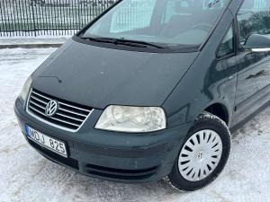 Green Volkswagen Sharan 2005 in Jonava, with an engine capacity of 1.90 L and mileage of 384 thousand km for 2199 €, photo 2 on AUTOMOTO.COM.LV