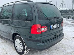 Green Volkswagen Sharan 2005 in Jonava, with an engine capacity of 1.90 L and mileage of 384 thousand km for 2199 €, photo 9 on AUTOMOTO.COM.LV