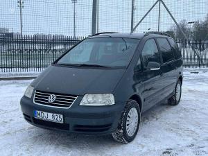 Green Volkswagen Sharan 2005 in Jonava, with an engine capacity of 1.90 L and mileage of 384 thousand km for 2199 €, photo 12 on AUTOMOTO.COM.LV