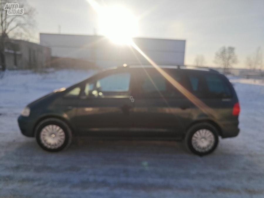 Zaļš Volkswagen Sharan 2005 Jonava, ar dzinēja tilpumu 1.90 L un nobraukumu 384 tūkst. km par 2999 €, foto 6 vietnē AUTOMOTO.COM.LV