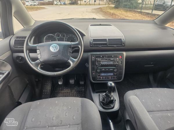 Zaļš Volkswagen Sharan 2005 Jonava, ar dzinēja tilpumu 1.90 L un nobraukumu 384 tūkst. km par 2700 €, foto 9 vietnē AUTOMOTO.COM.LV