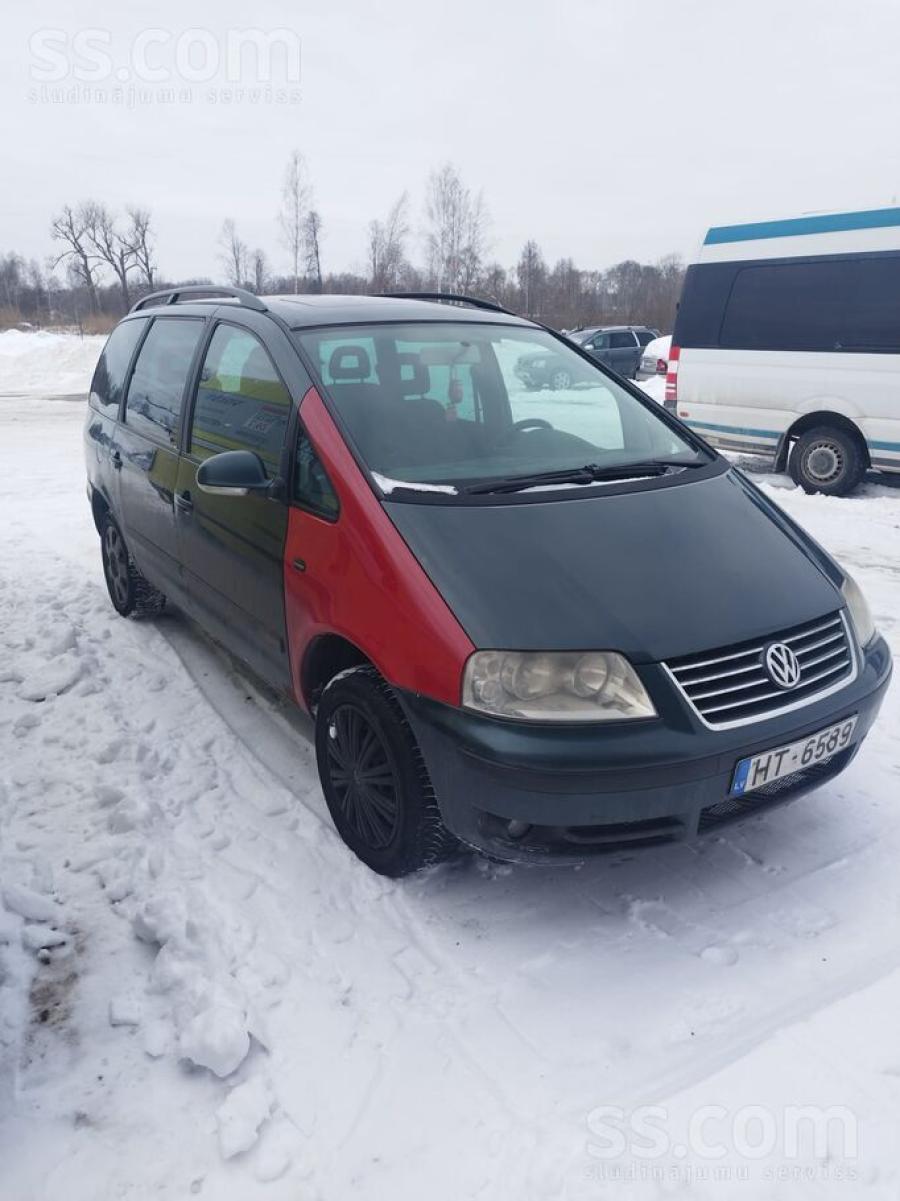 Zaļš Volkswagen Sharan 2005 Daugavpils, ar dzinēja tilpumu 1.90 L un nobraukumu 489 tūkst. km par 800 €, foto 3 vietnē AUTOMOTO.COM.LV