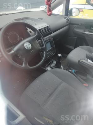 Zaļš Volkswagen Sharan 2005 Daugavpils, ar dzinēja tilpumu 1.90 L un nobraukumu 489 tūkst. km par 800 €, foto 4 vietnē AUTOMOTO.COM.LV
