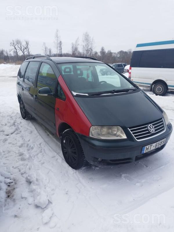 Zaļš Volkswagen Sharan 2005 Daugavpils, ar dzinēja tilpumu 1.90 L un nobraukumu 489 tūkst. km par 800 €, foto 2 vietnē AUTOMOTO.COM.LV