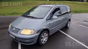 Green Volkswagen Sharan 2005 in Aluksne, with an engine capacity of 1.90 L and mileage of 434 thousand km for 1150 €, photo 8 on AUTOMOTO.COM.LV