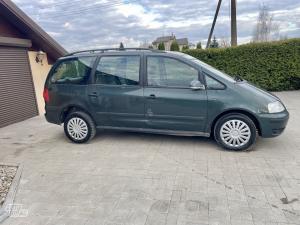 Green Volkswagen Sharan 2006 in Vilnius, with an engine capacity of 1.90 L and mileage of 380 thousand km for 2200 €, photo 4 on AUTOMOTO.COM.LV