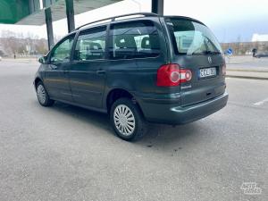 Green Volkswagen Sharan 2006 in Vilnius, with an engine capacity of 1.90 L and mileage of 380 thousand km for 1950 €, photo 2 on AUTOMOTO.COM.LV