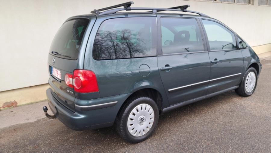 Zaļš Volkswagen Sharan 2007 Rīga, ar dzinēja tilpumu 2.00 L un nobraukumu 269 tūkst. km par 4550 €, foto 4 vietnē AUTOMOTO.COM.LV