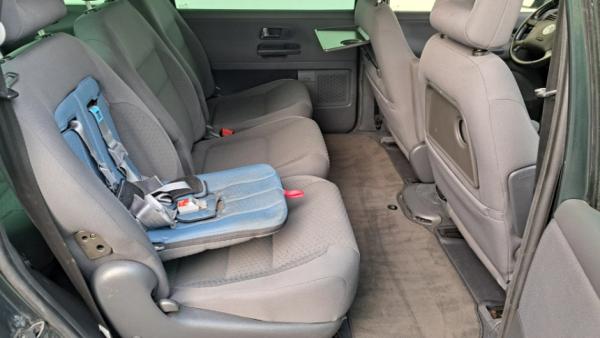 Zaļš Volkswagen Sharan 2007 Rīga, ar dzinēja tilpumu 2.00 L un nobraukumu 269 tūkst. km par 4550 €, foto 6 vietnē AUTOMOTO.COM.LV
